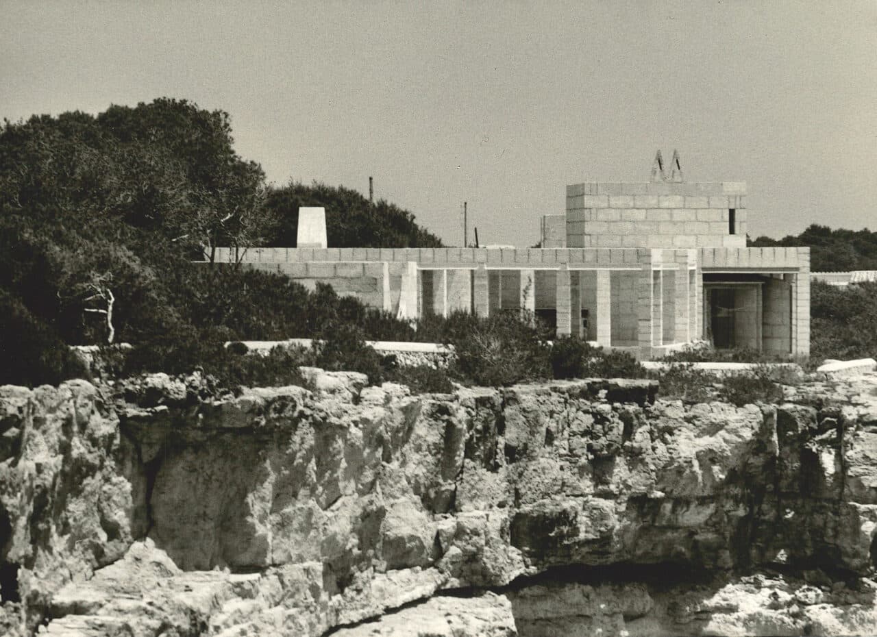 Can Lis, Jørn Utzon — Stories